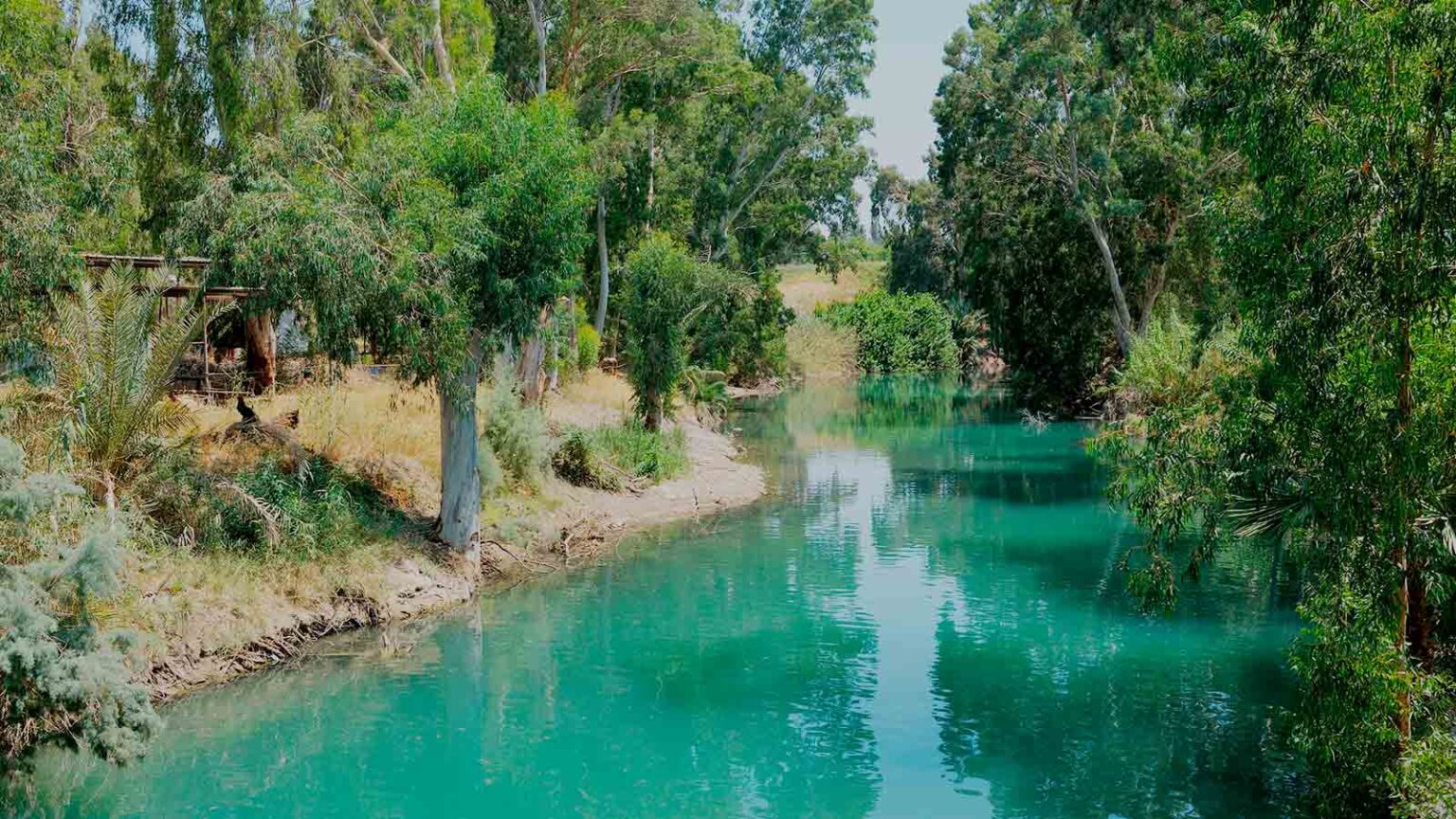 La importancia del río Jordán en la Biblia: un vínculo sagrado